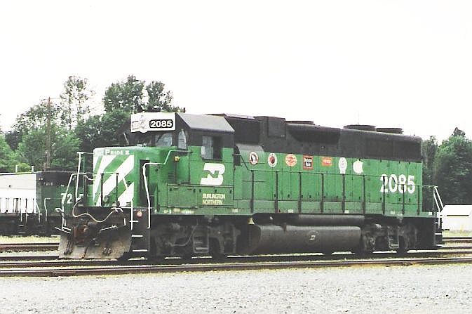 BN GP 38-2 2085 Pacific Pride 2